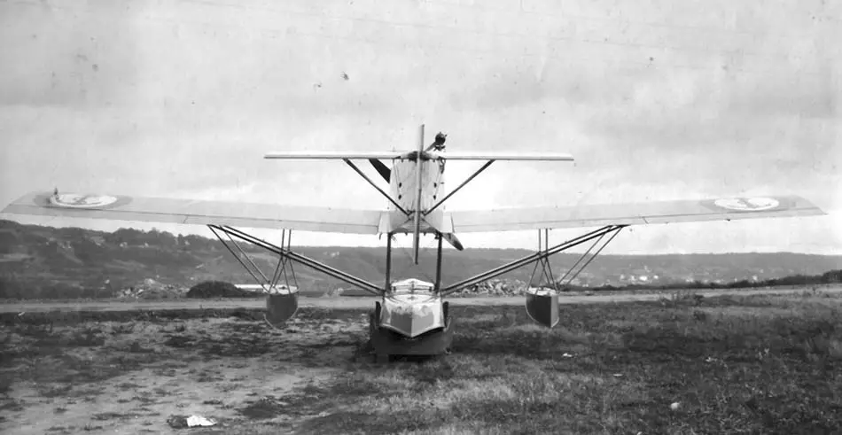 Erfarne flyte havlefly Besson MB-410