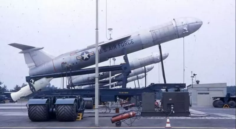 Roj Teeb Rocket