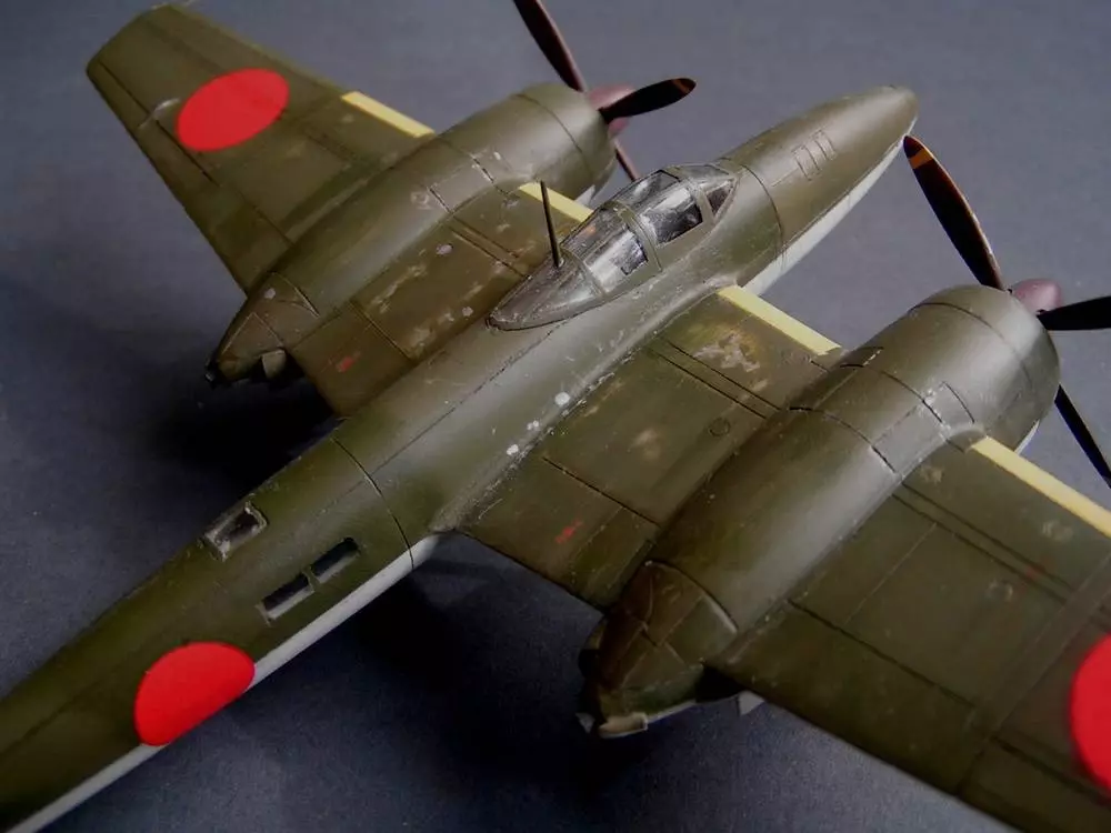 意外的傑作武士。 Fortion Fighter Mitsubishi Ki-83