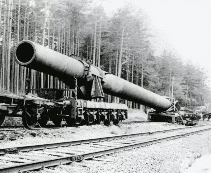 德国枪“Schwerer Gustav”的茎，由第三届美国军队在战争Topwar.ru结束时捕获