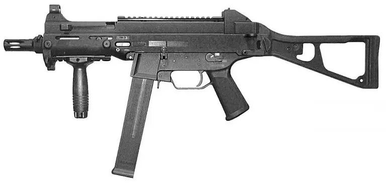 UMP45 기관총 권총