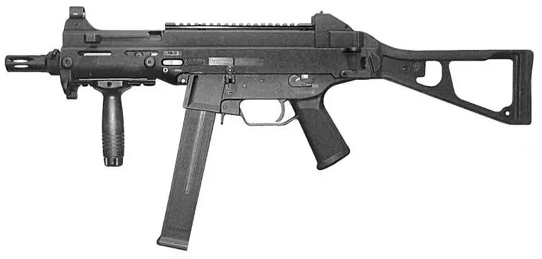 Pistol pistol mesin UMP45