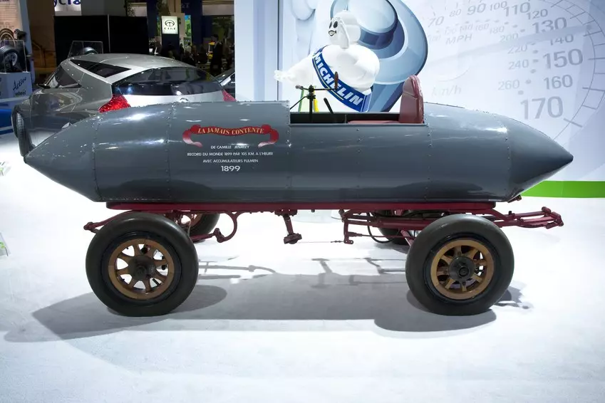 100 жыл бұрын электр қозғалтқышы бар автомобиль. Брум-Зумманың орнына Zoom-Zumm