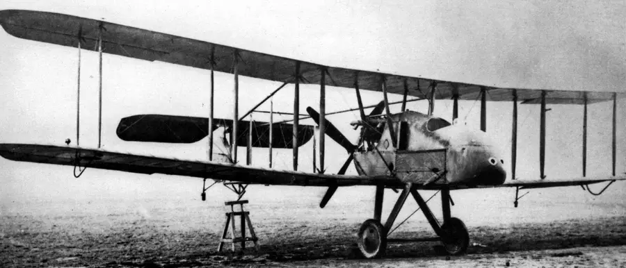 F.e.2B D9124 munthawi yankhondo imodzi ndi mfuti zamakina. 51st squadron, 1918