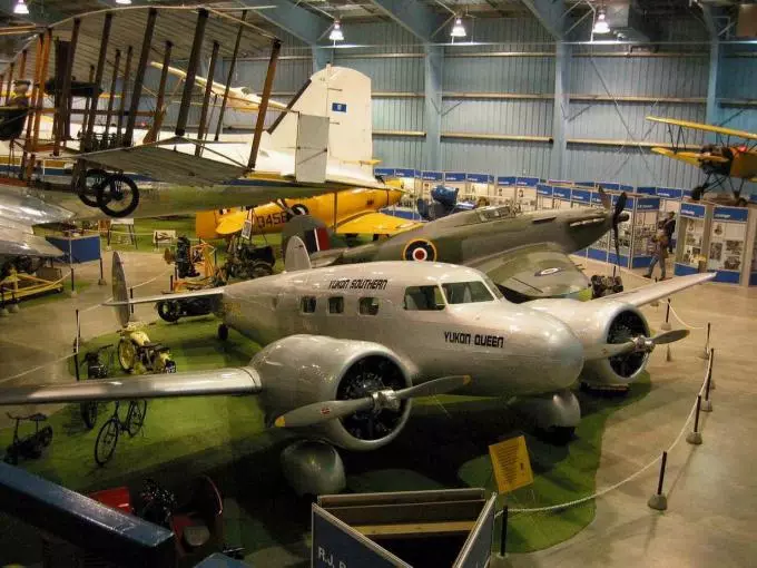 Trčite do kanadske granice. Putnički avion Barkley porast T8P-1. SAD