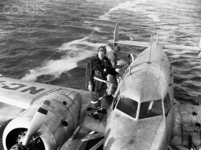 Trčite do kanadske granice. Putnički avion Barkley porast T8P-1. SAD