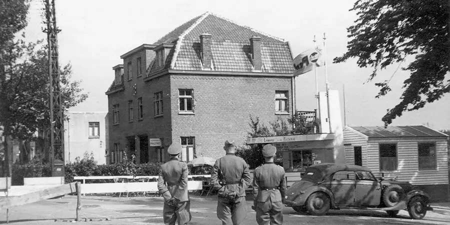 SSEsovtsy barriced House