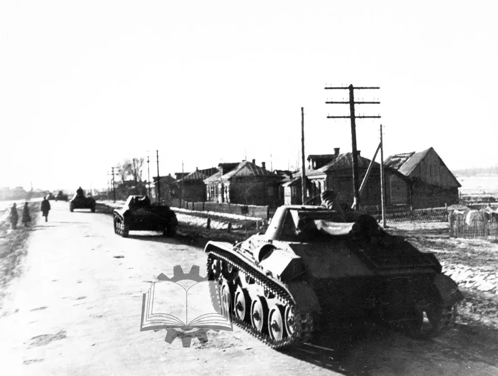 Tanks in a similar combination are rare, but flashed in the photoxularity of the battle for Moscow