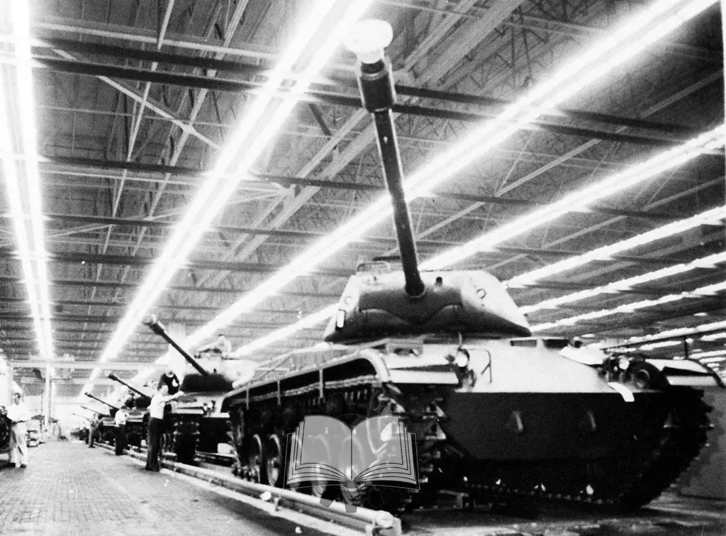 ผลไม้ของวิวัฒนาการของรถถังเบา T37 เป็นรถถังเบา M41 การเปิดตัวซึ่งเริ่มขึ้นในกลางปี ​​1951