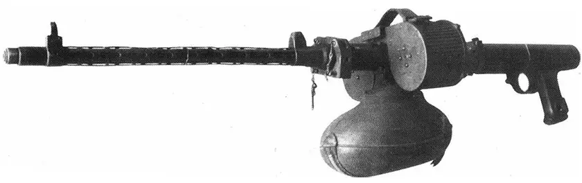 7,92-mm hřeben Tourletový stroj. 98, licencovaná kopie německého mg 15 pod nativní kazetou 7.92 × 57