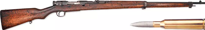 Puška arisaka arr. 38 (1905) a jeho 6,5 mm kazetu s novou špičatou kulkou.