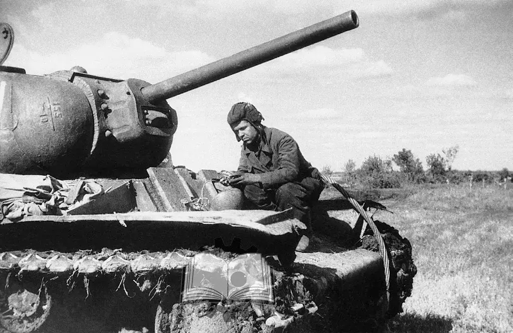 Yuri Pasholok. Forțată să fie KV-1C fără bolnavi