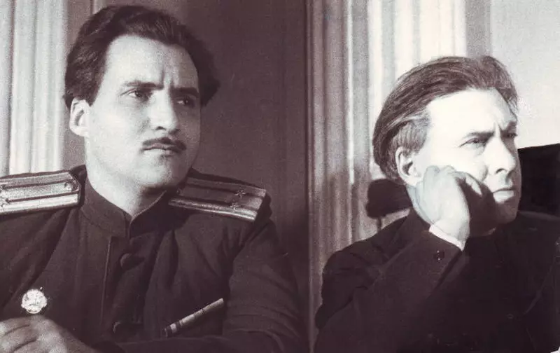 Konstantin Simonov y Ilya Ehrenburg en el proceso de Nuremberg. Kino-teatr.ru.