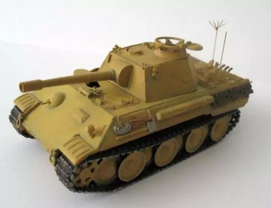 Ühekordsed ja realiseerimata projektid võitlusvahenditega, mis põhinevad Panther tankil. Saksamaa.