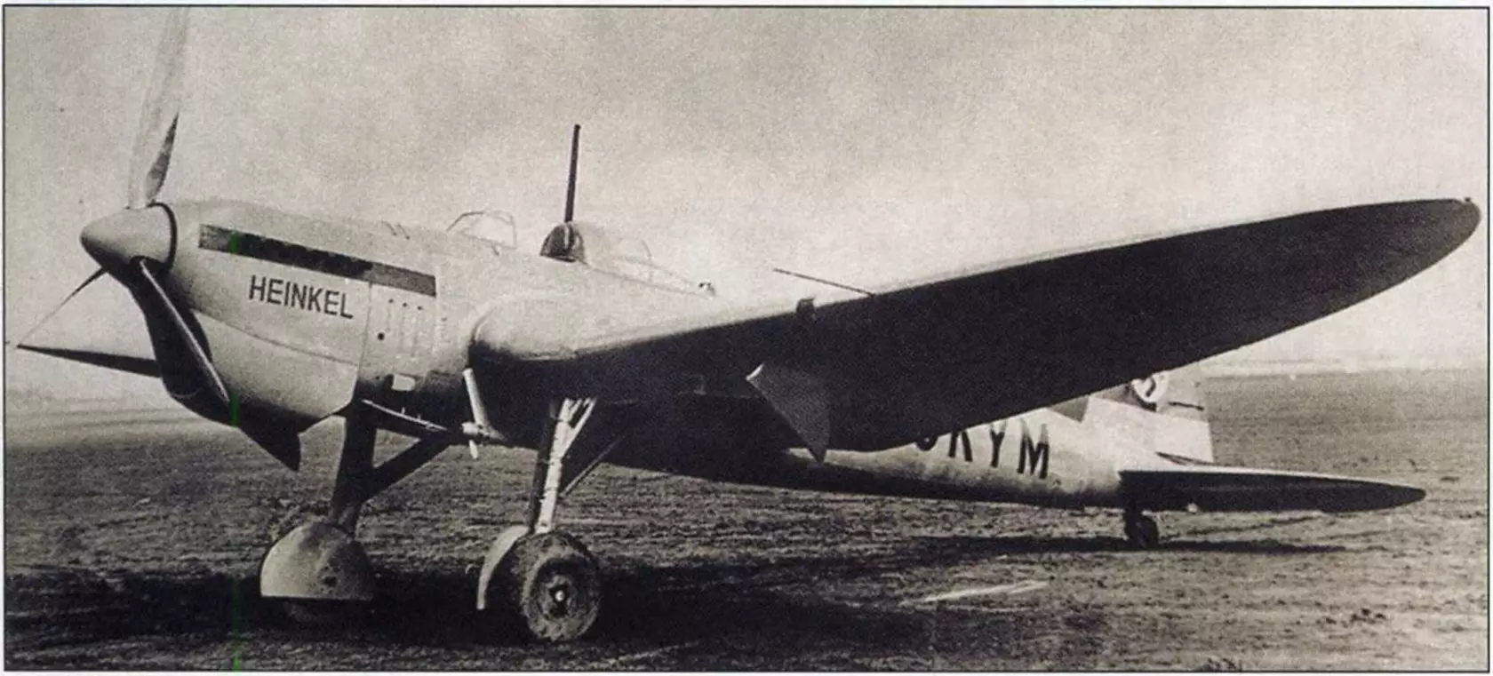 Kokeneet Pibing Bombergs Heinkel Hän 118. Saksa