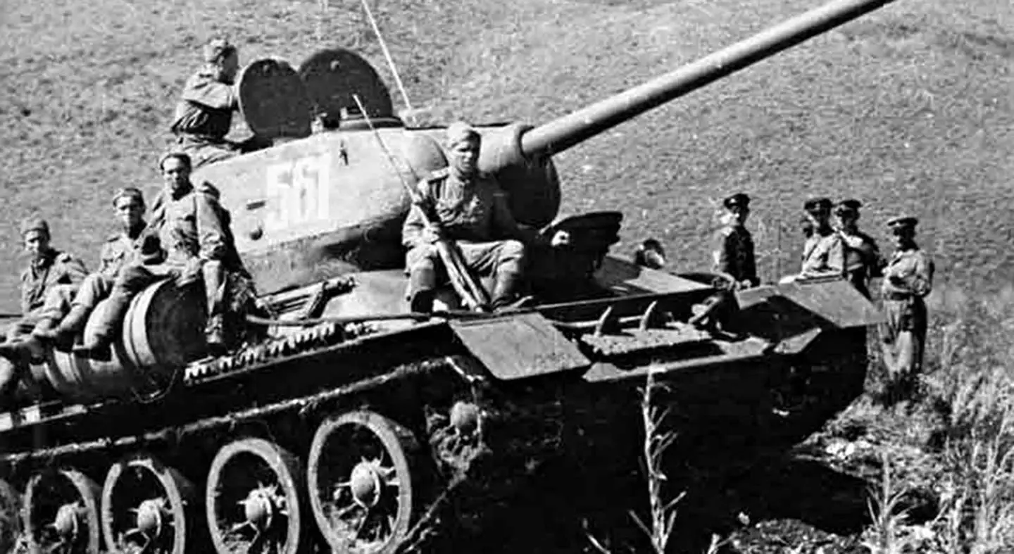როგორ საბჭოთა ტანკერები მანჩურია: T-34 კამიკაძის წინააღმდეგ