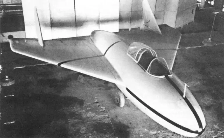 U-153 Glider-lay-out