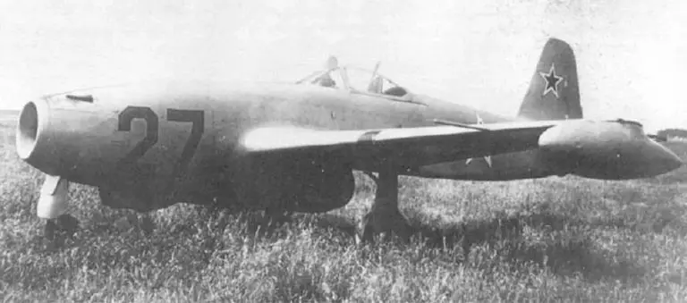 Eksperimentelt fly Lavochkina. La-168 fighter