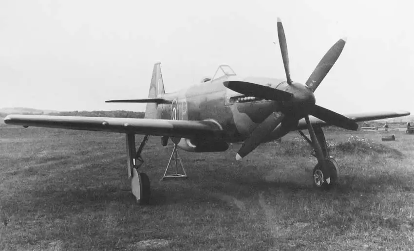 Martin-Baker Fighter MB 5. Nepodarilo sa vojna