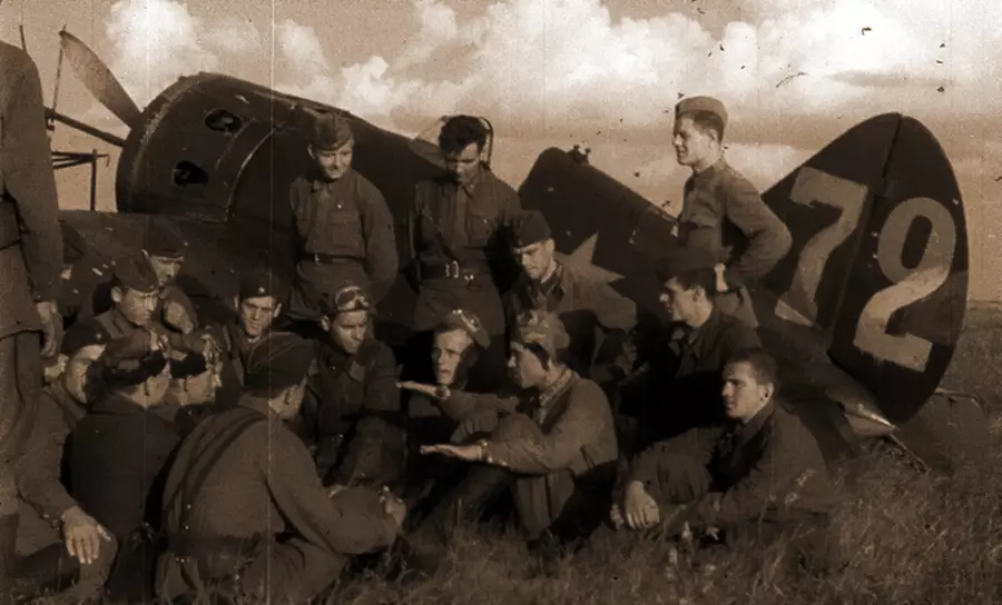 Pilteers Group of the 67th Jap oleh pesawat Komander Kapten Skuadron ke-4 Savenko
