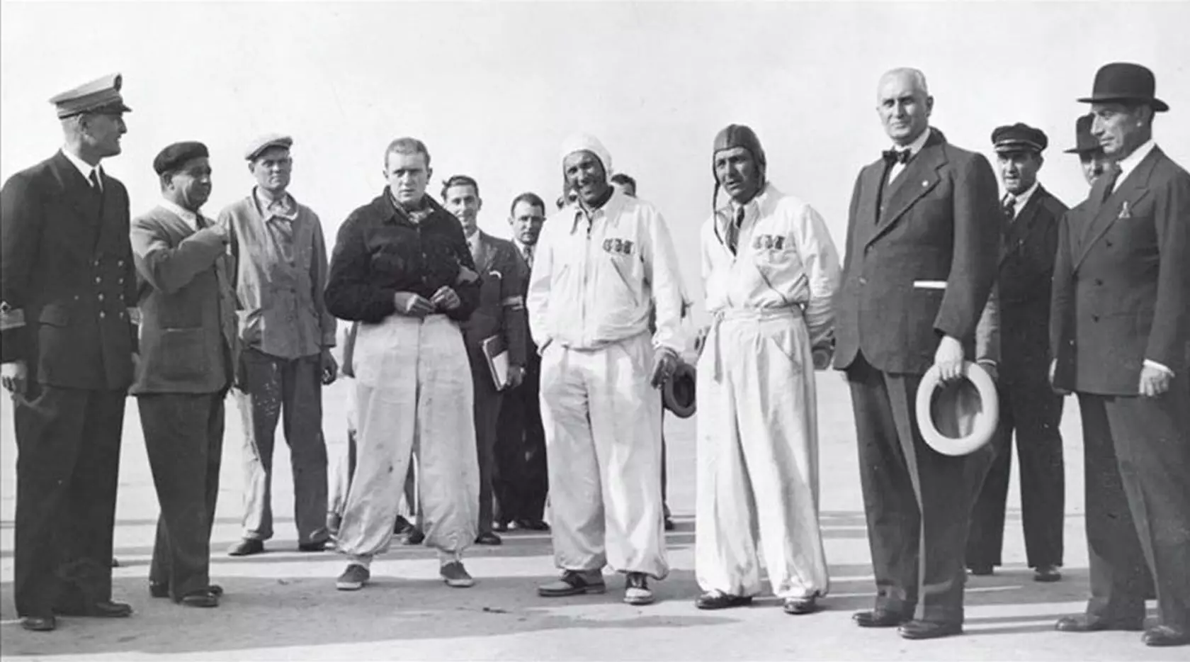 Bruno Mussolini, Bizeto jeung pamilon Italia séjén anjog di Le Bourget jeung pamilon Italia séjén