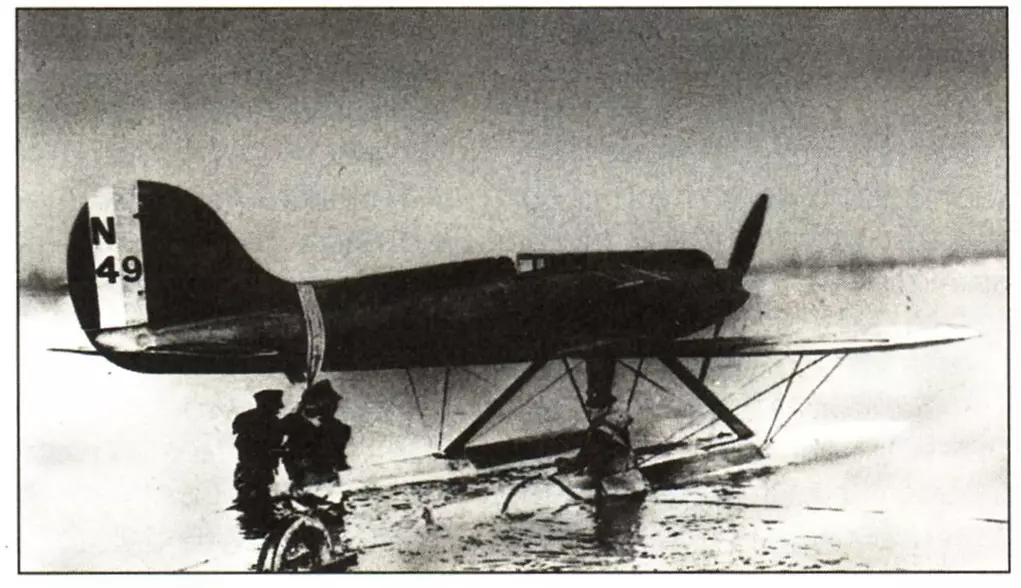 Závodní a rekordní plováková hydroplánová gloster VI; TRYSFotografie postma (Thijs postma)