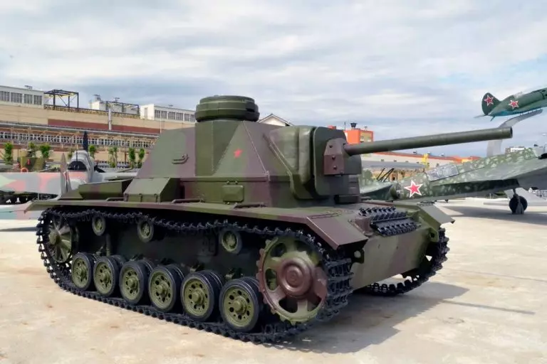 Su-85i ou Second Life para o famoso "Cuarto"