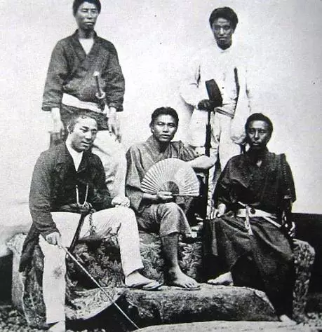 Boj v rumenem morju 28. julij, 1904 del 1: Wilhelm Karlovich Vitheft in Heihatiro Togo