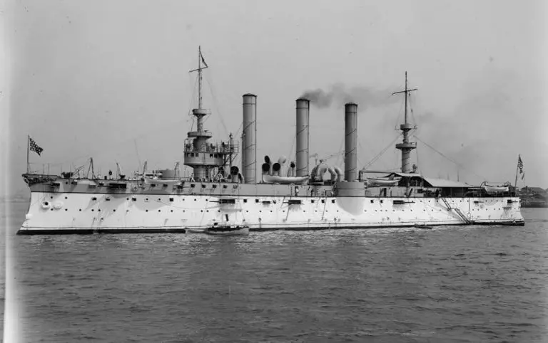 Cruiser Bronosny