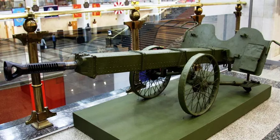 Aero-pafilo de la CC-M1 ĉe la ekspozicio de la ekspozicioj de la Muzeo de la Armilo de Izhevsk en la Centra Muzeo de la Dua Mondmilito kontraŭ Poklonnaya-Monto en Moskvo