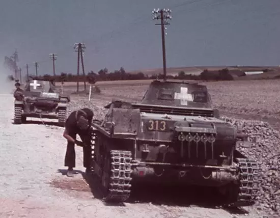 Kako je jedan komandant resursa zaustavio njemački stupac tenkovca bez jednog snimaka