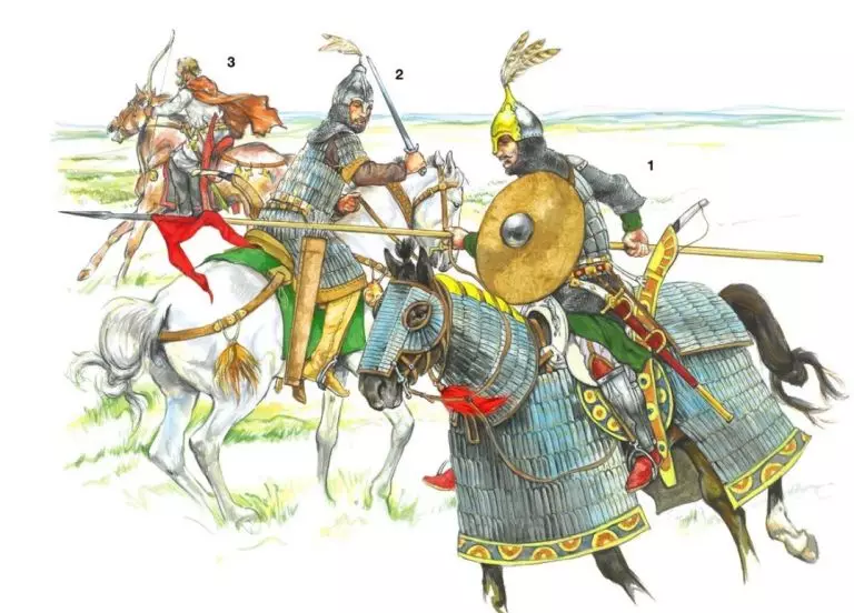 1- Khazar Cavalerie VIIV: Úroveň kavkazské metalurgie a byzantský vliv se odráží v lamelárním brnění jezdce a pláštěm koně. Vyzbrojený jedním pevným rovným mečem se zakřivenou rukojetí, komplexní cibule v jasném případě; V rukou kůži plášťového dřevěného štítu se železným středem a kopím; 2- Alanian Průměrná kavalérie VIIV: Warrior je vyzbrojen přímým mečem a cibulkou v plášti, Kolchan na straně; 3 - Warrior South Slovany z VII století: Jeho cibule, luky a pláště meče dávají silný íránský vliv