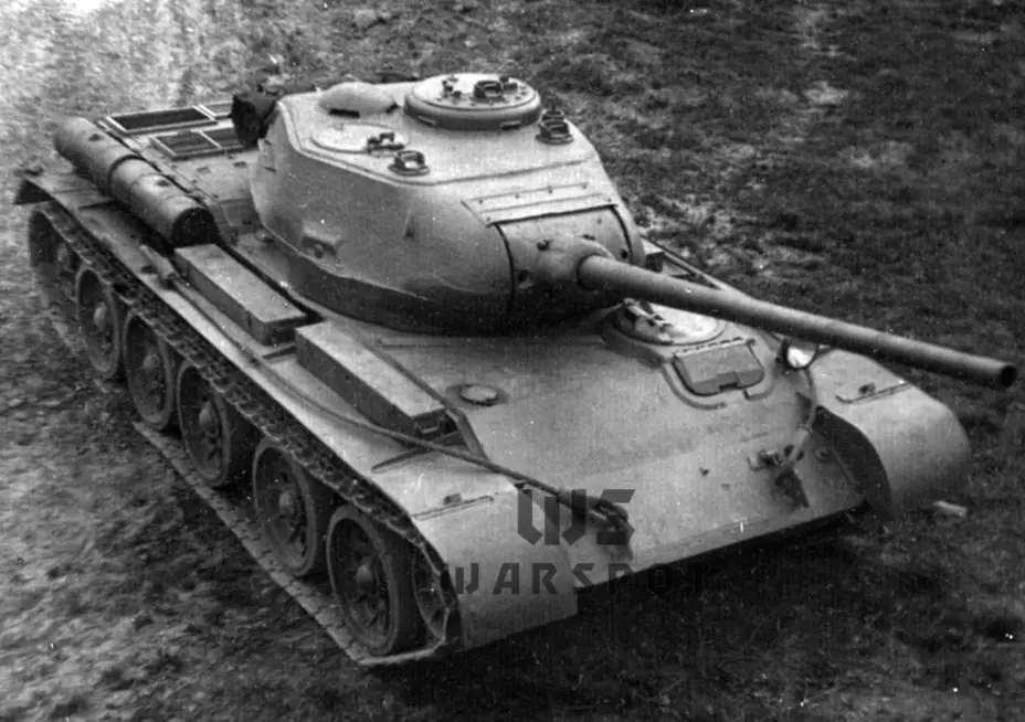 Yuri Pasholok. Still with a booth. Second version of the middle tank T-44