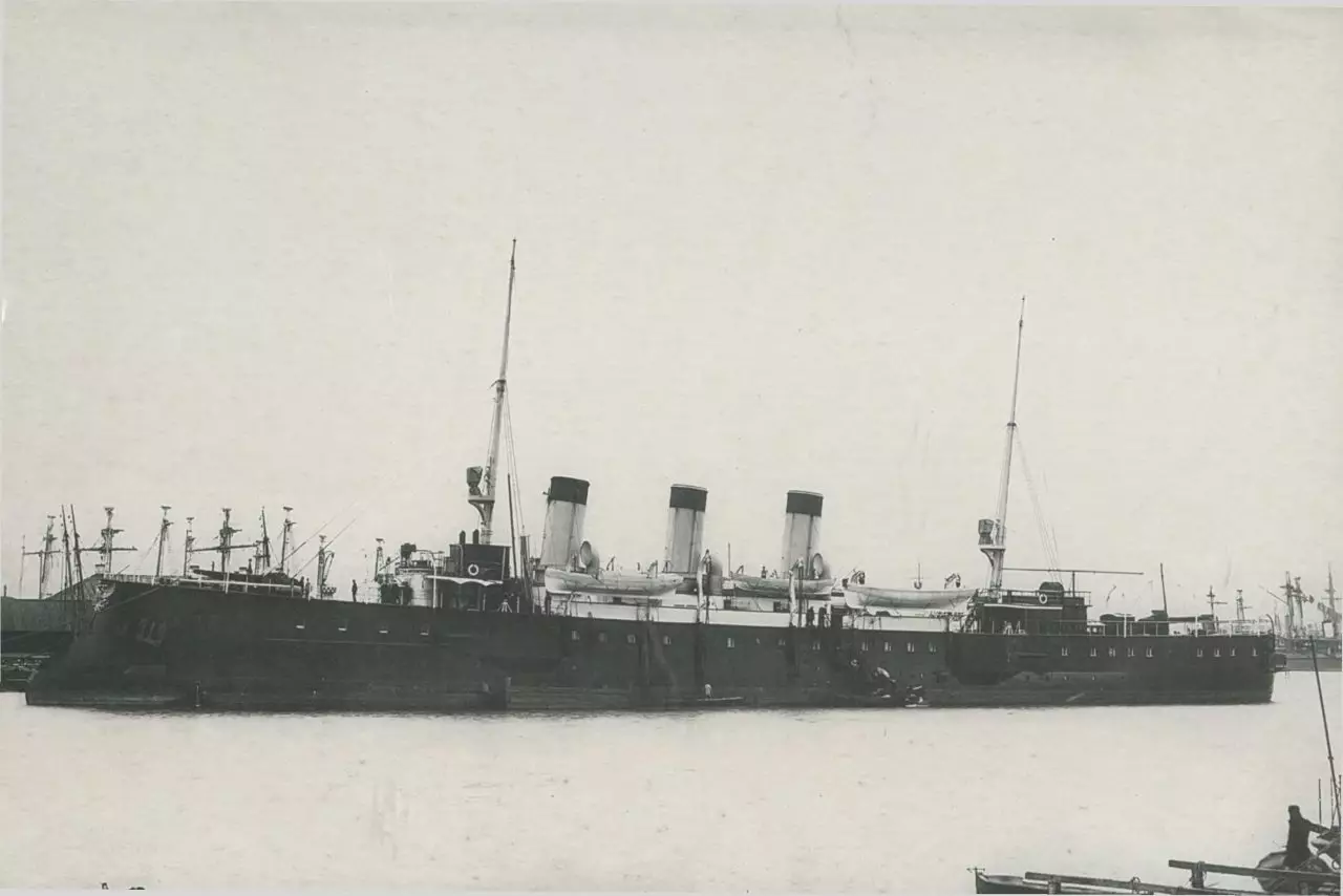 Cruiser je classes Svetlana. Empire russe