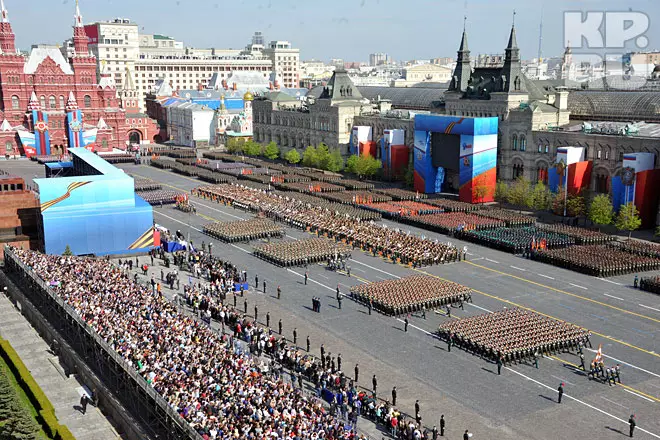 Mausoleum and Victory Day.