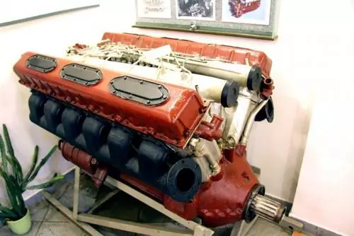 Alternativ dieselmotor i-8