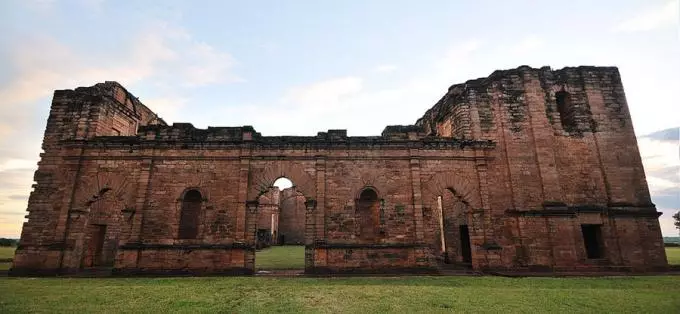 Ruins Paraguay đỏ (18+)