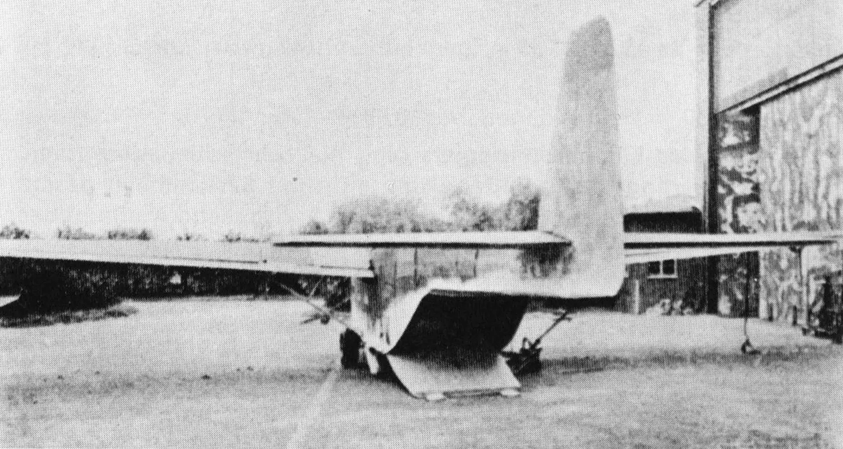 Riz. 102 GO 242 (VM AV) avec le fuselage central; vue arrière