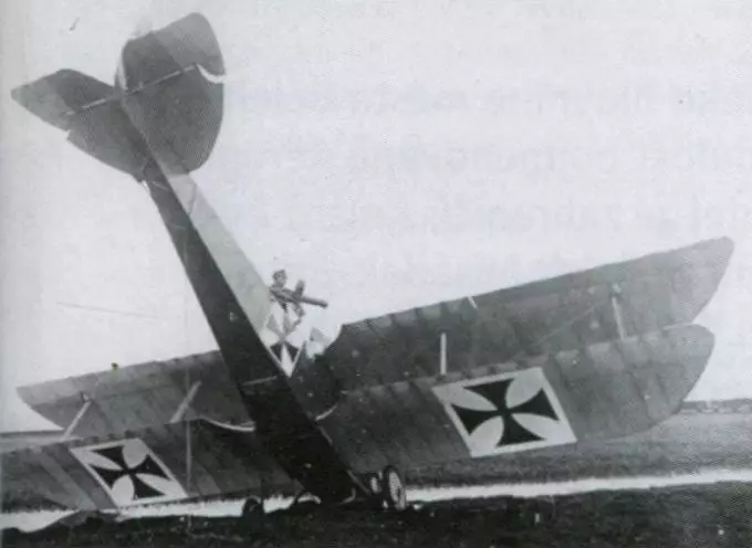 Leichte Bomber und Aufklärungsflugzeuge OEFFAG C.II (52, 52.5). Österreich-Ungarn