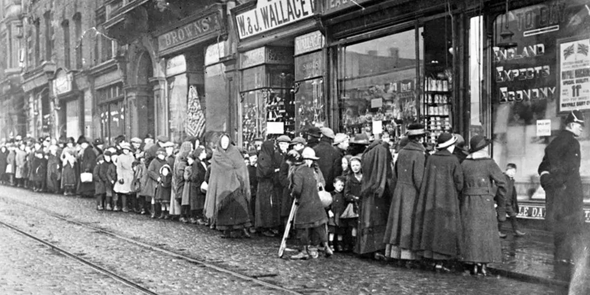 Queue bakeng sa lihlahisoa tsa Borithane (foto: imperiar Museum ea War museum)