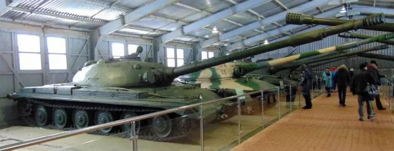 Nini inaweza kuwa tank ip-11 au kitu 770. USSR