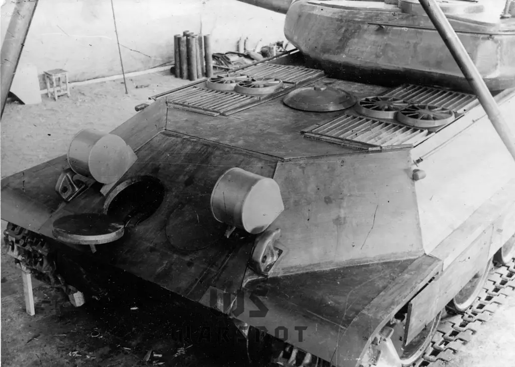 Yuri Pasholok. IS-6 - ei amplitudissa