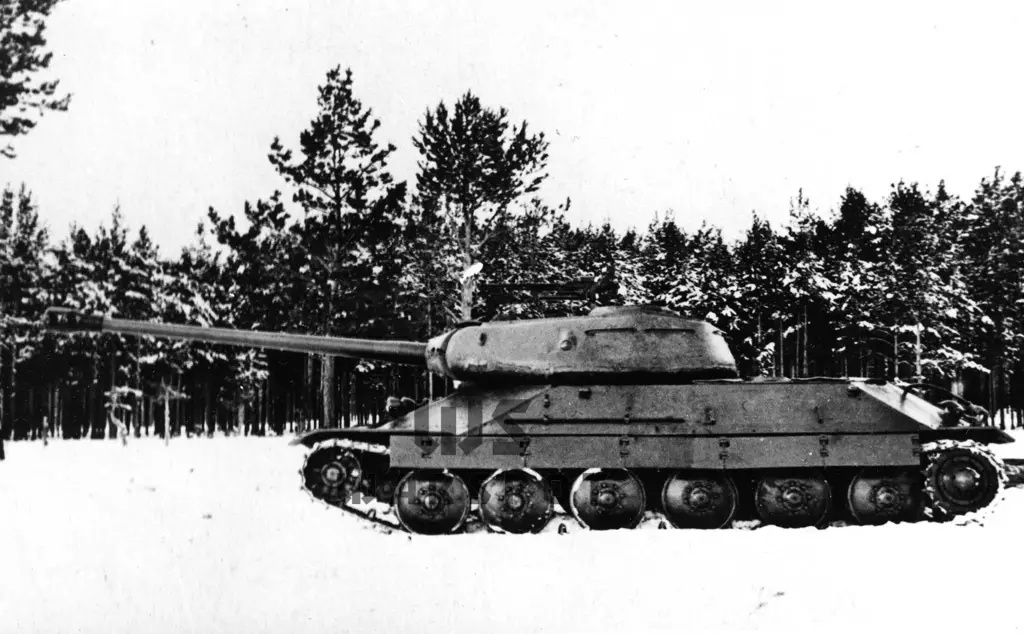 Yuri Pasholok. IS-6 - non nell'ampiezza