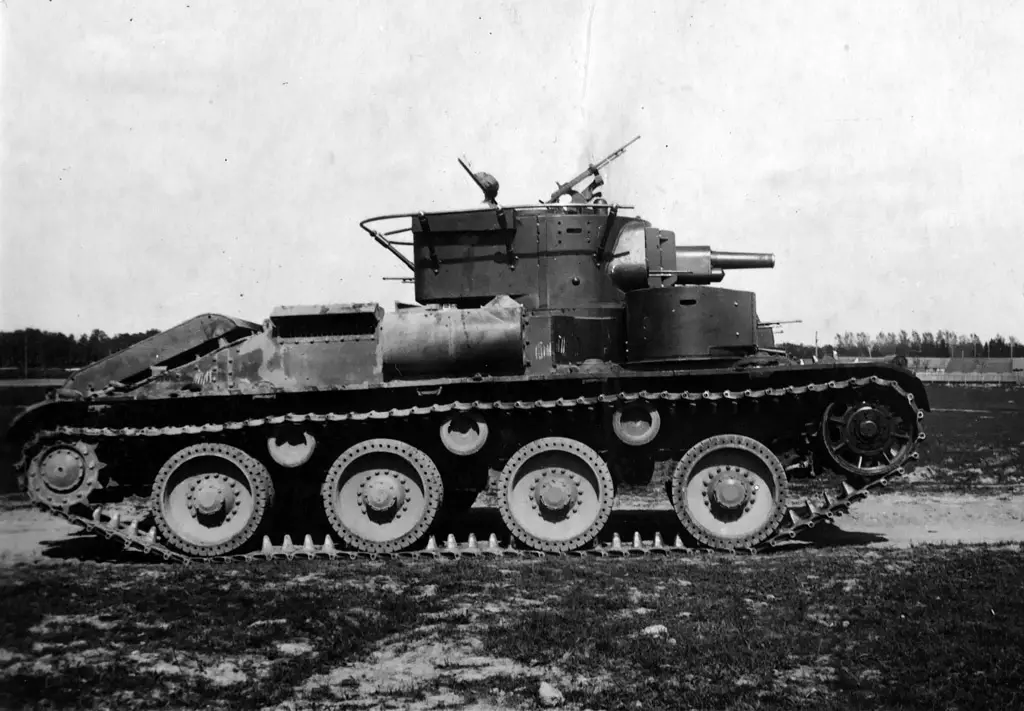 ዩሪ ፓሽሎሎክ. T-29 - T-28 ጎማ-ሰልፍ