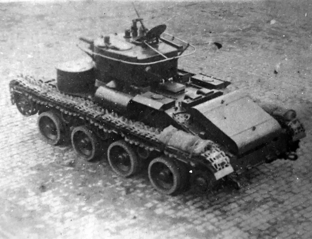 Yuri Pasholok. T-29 - T-28-Crawler