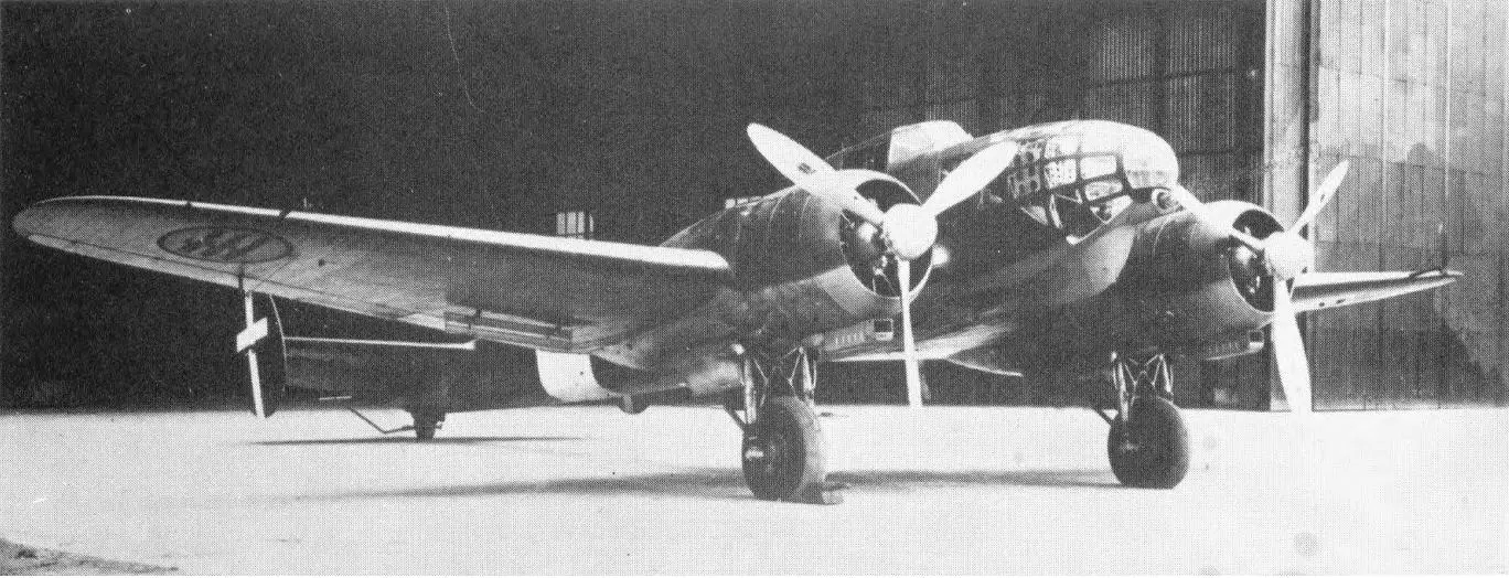 Multipurpose mpiganaji na scout-bomber cansa fc.20. Italia