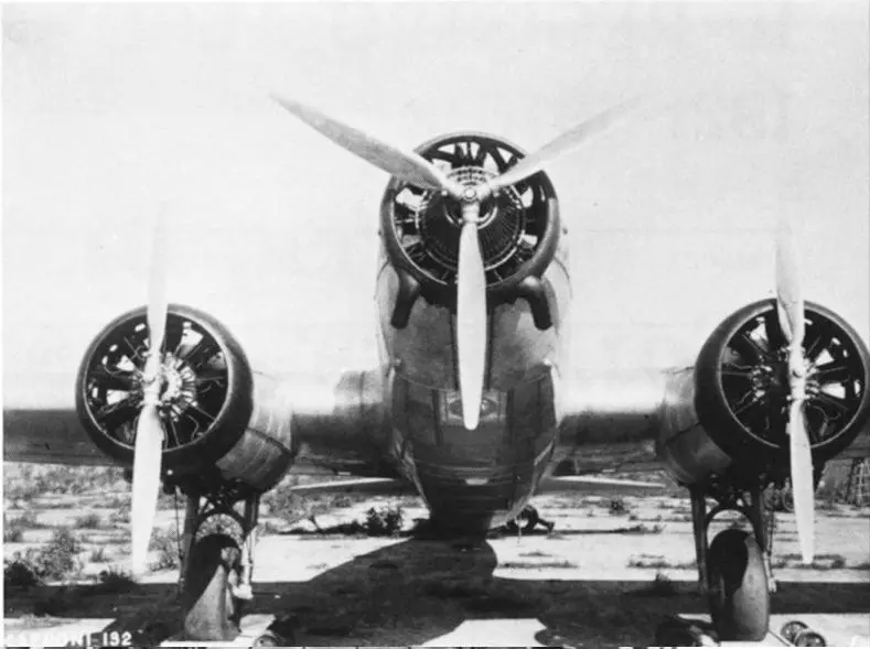 Junkers Ju 52 í ítalska - Samgöngur Aircraft-Medium Bomber Caproni CA.132. Ítalía