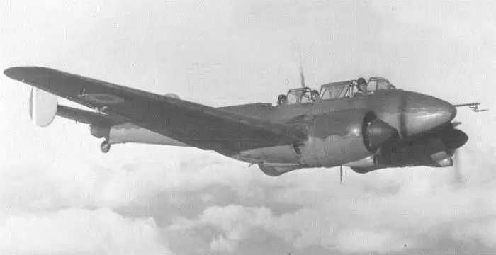 Antrojo pasaulinio karo audros aviacija. Plėtros istorija, ginkluotė, taktika ir taikymo analizė (7 dalis)