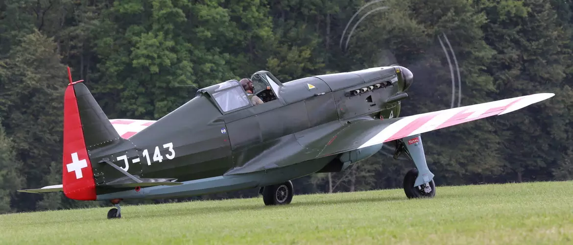 Ang workhorse ng French Air Force. Morane-Saulnier MS 406