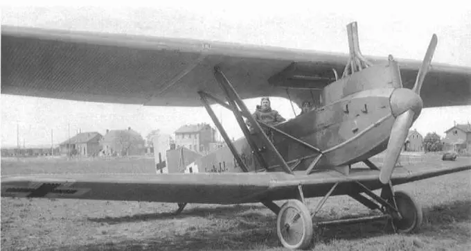 Plaukioja kayser tankai. 3.2 dalis pėstininkų orlaivių junkers j.1